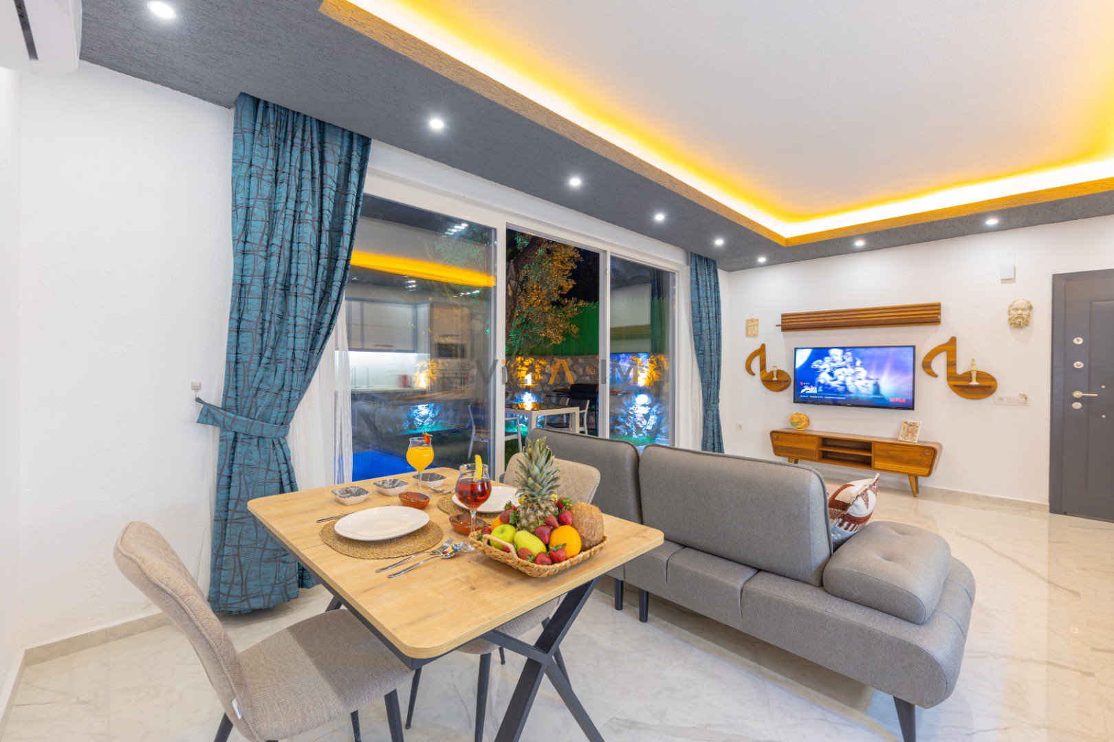 Suit Suvari Duo, Villacim.co.uk