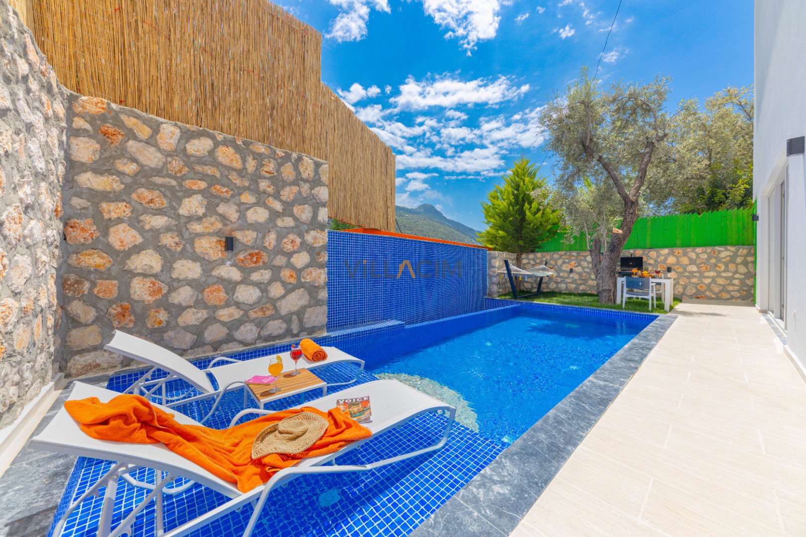 Suit Suvari Duo, Villacim.co.uk