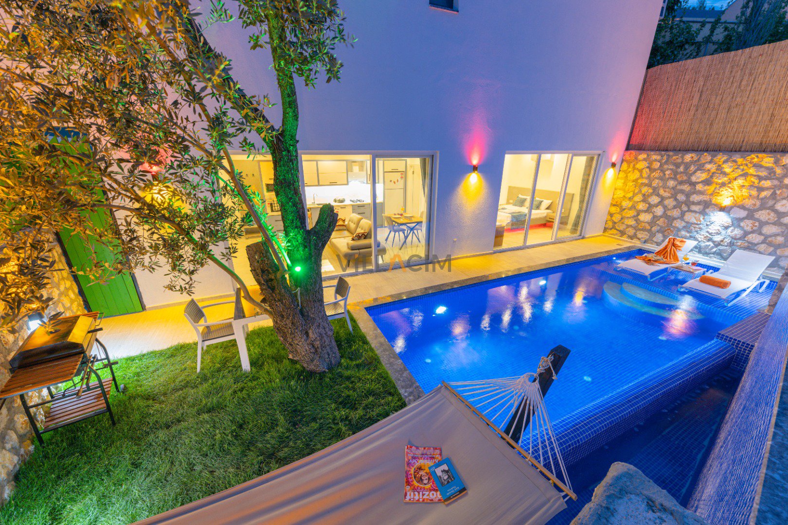 Suit Suvari Duo, Villacim.co.uk