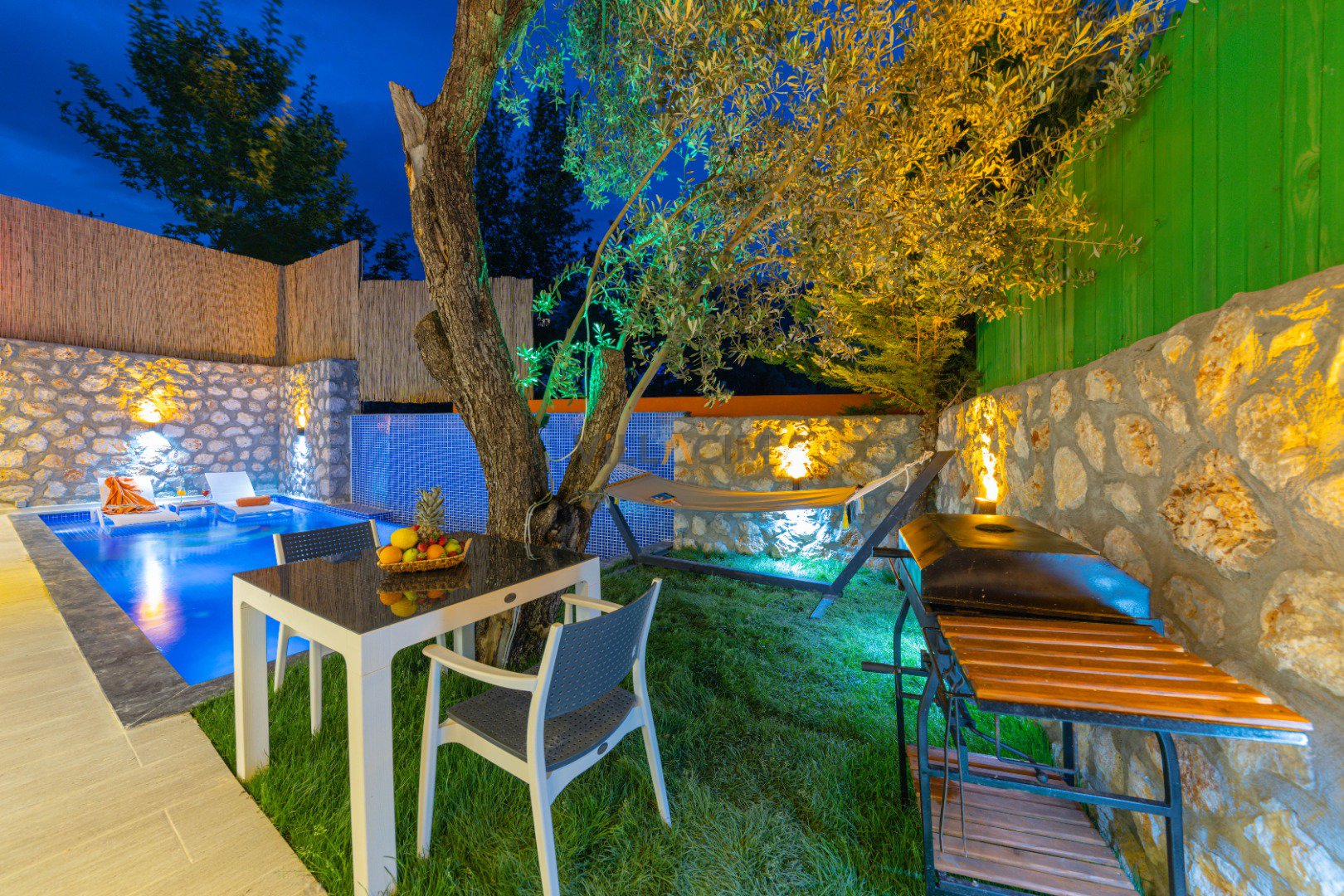 Suit Suvari Duo, Villacim.co.uk